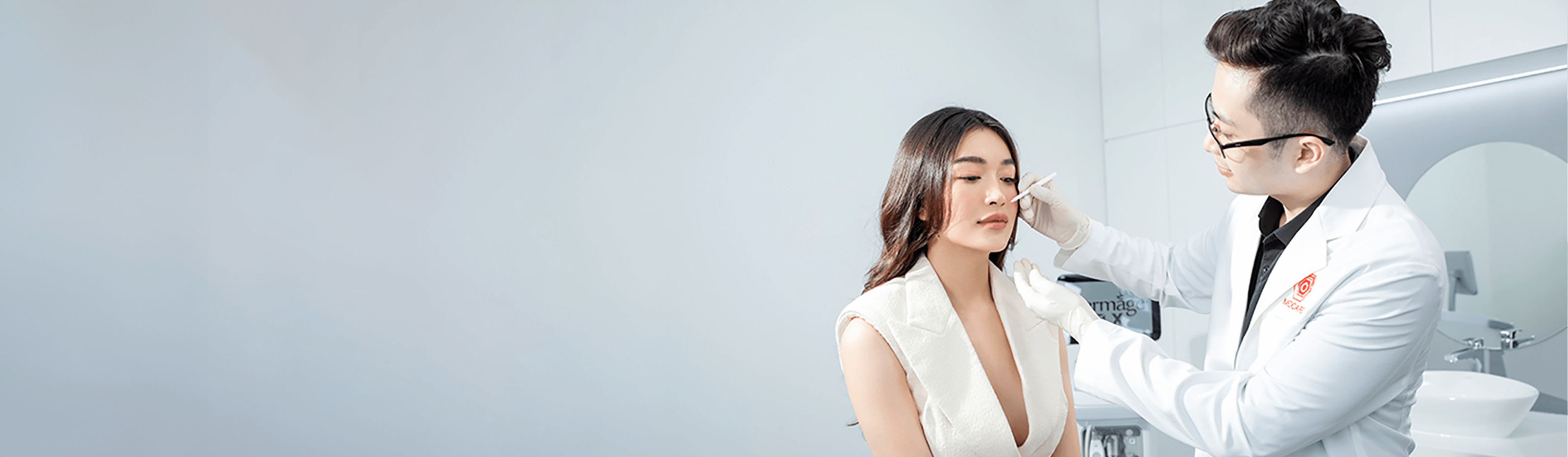 Liên hệ • MEDCARE SKIN CENTRE